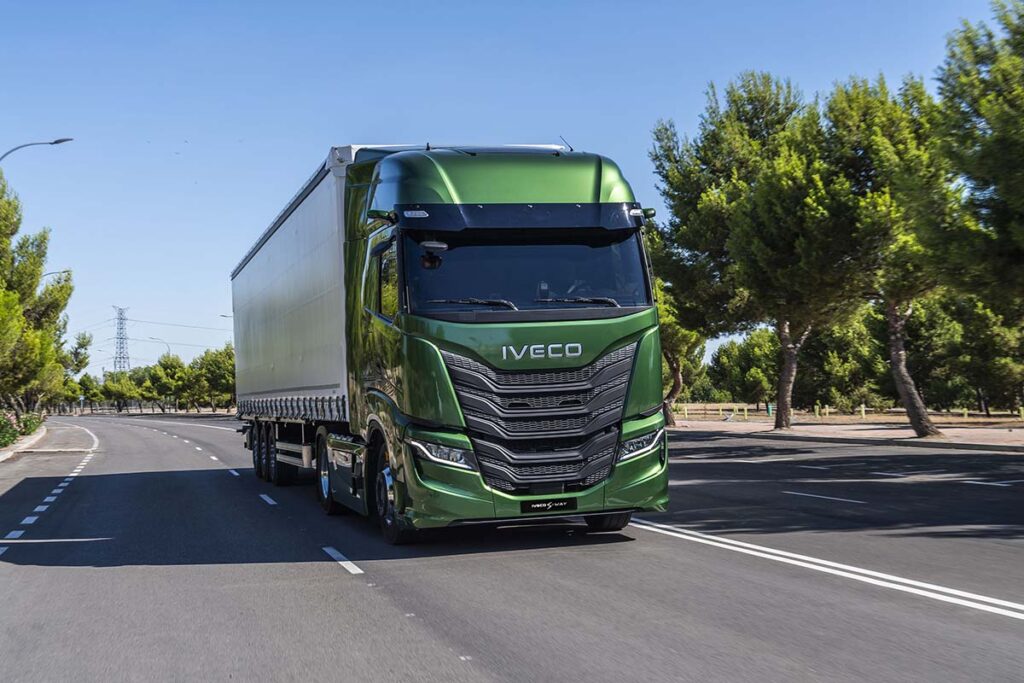 IVECO S-WAY RIGID| Truck for long distance